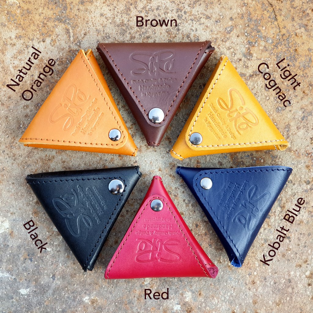 Leather Triangle Earphone Case - Hand & Fairmade - by SiRo